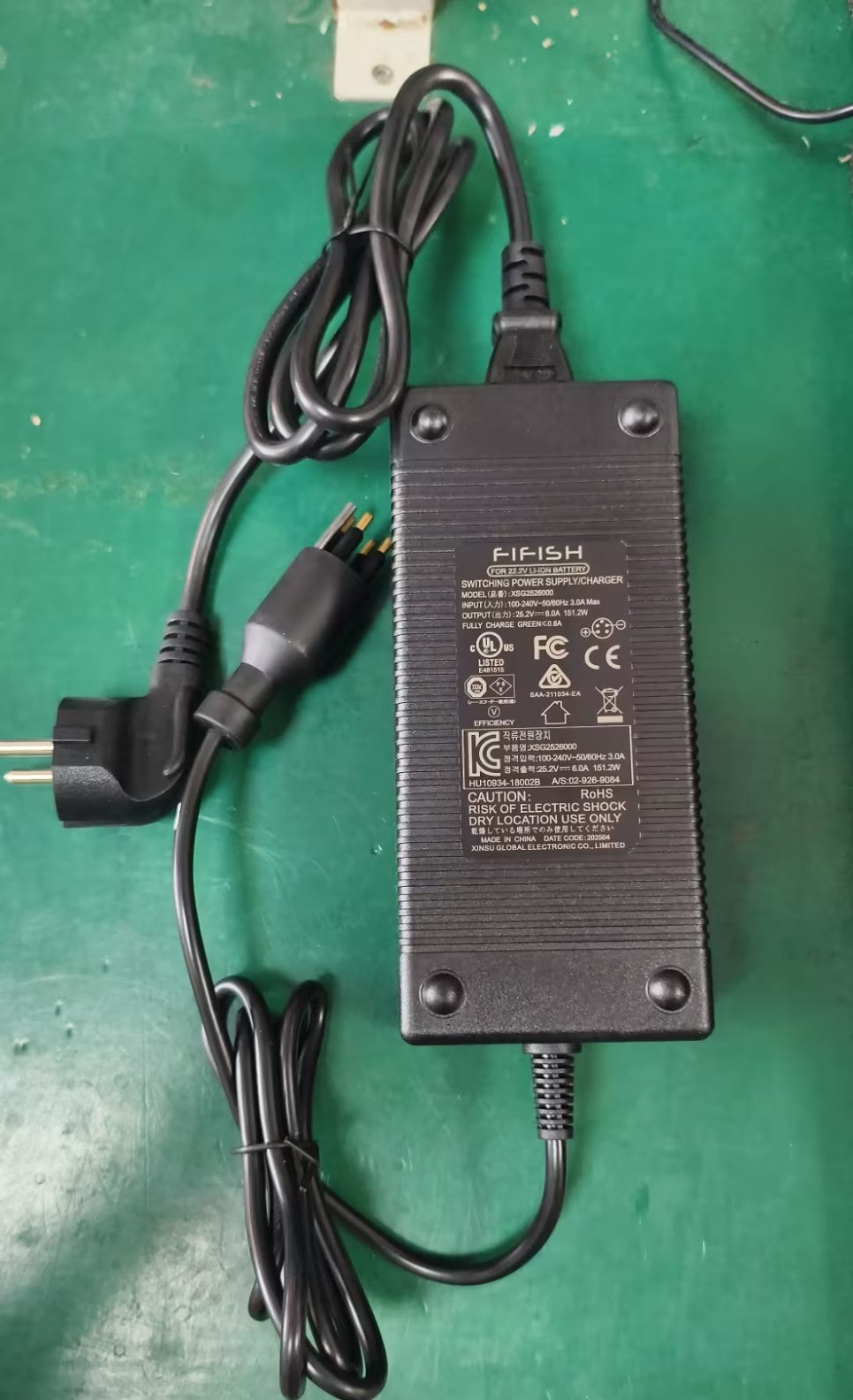Qysea - W6 Battery Charger